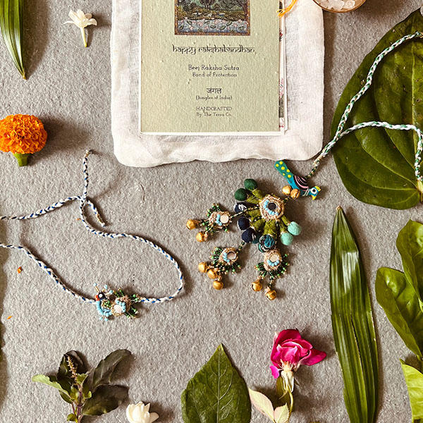 Get Artistic Mor Ke Pankh Rakhi - The Terra Co.