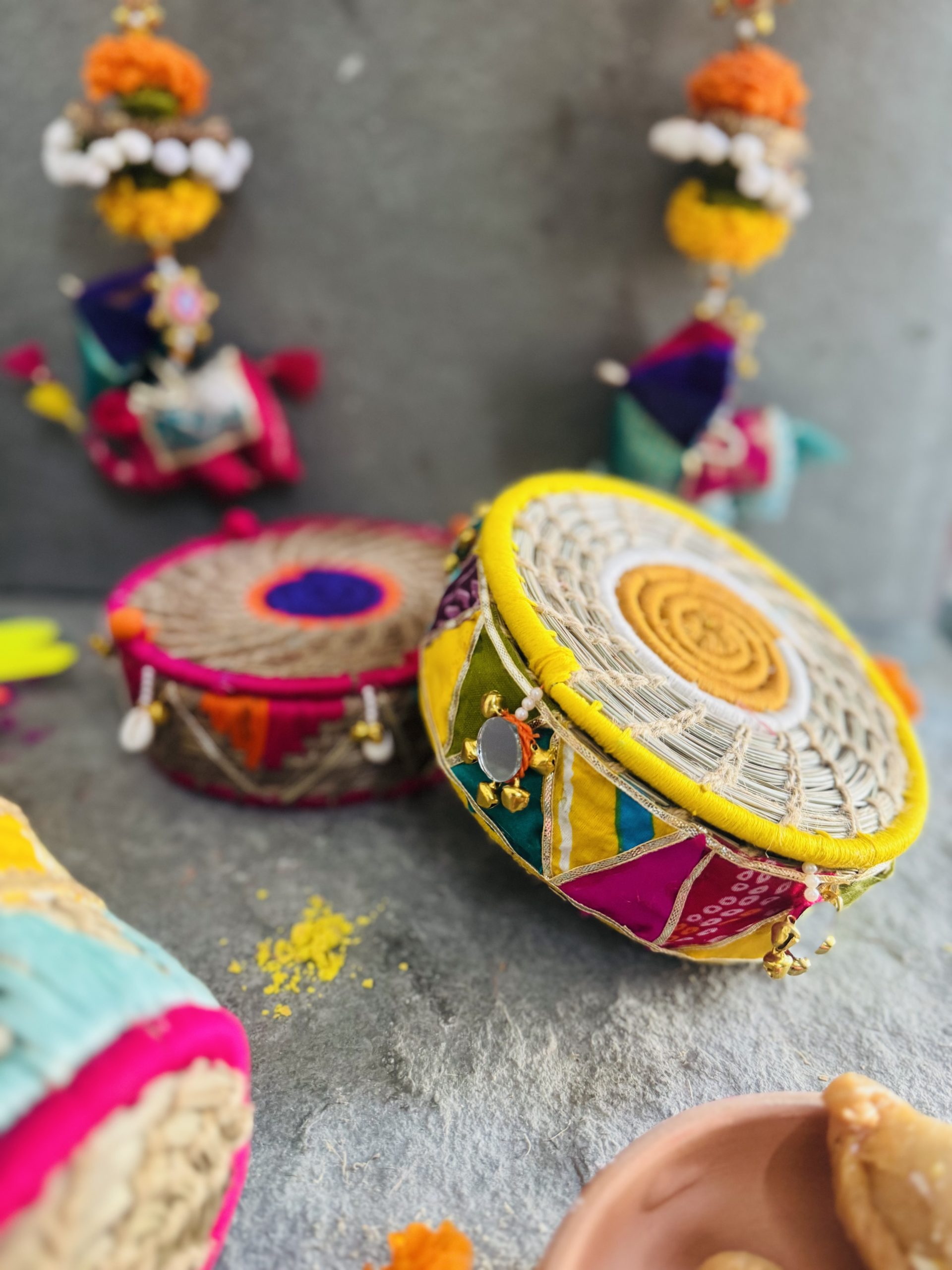 Holi Dafli Dabba - Terra